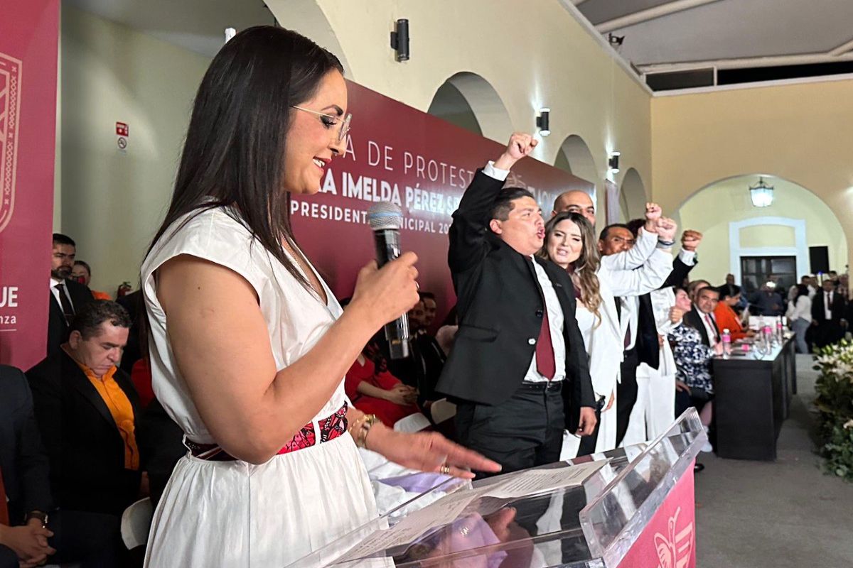 Laura Imelda Perez Segura rinde protesta como alcaldesa de Tlaquepaque