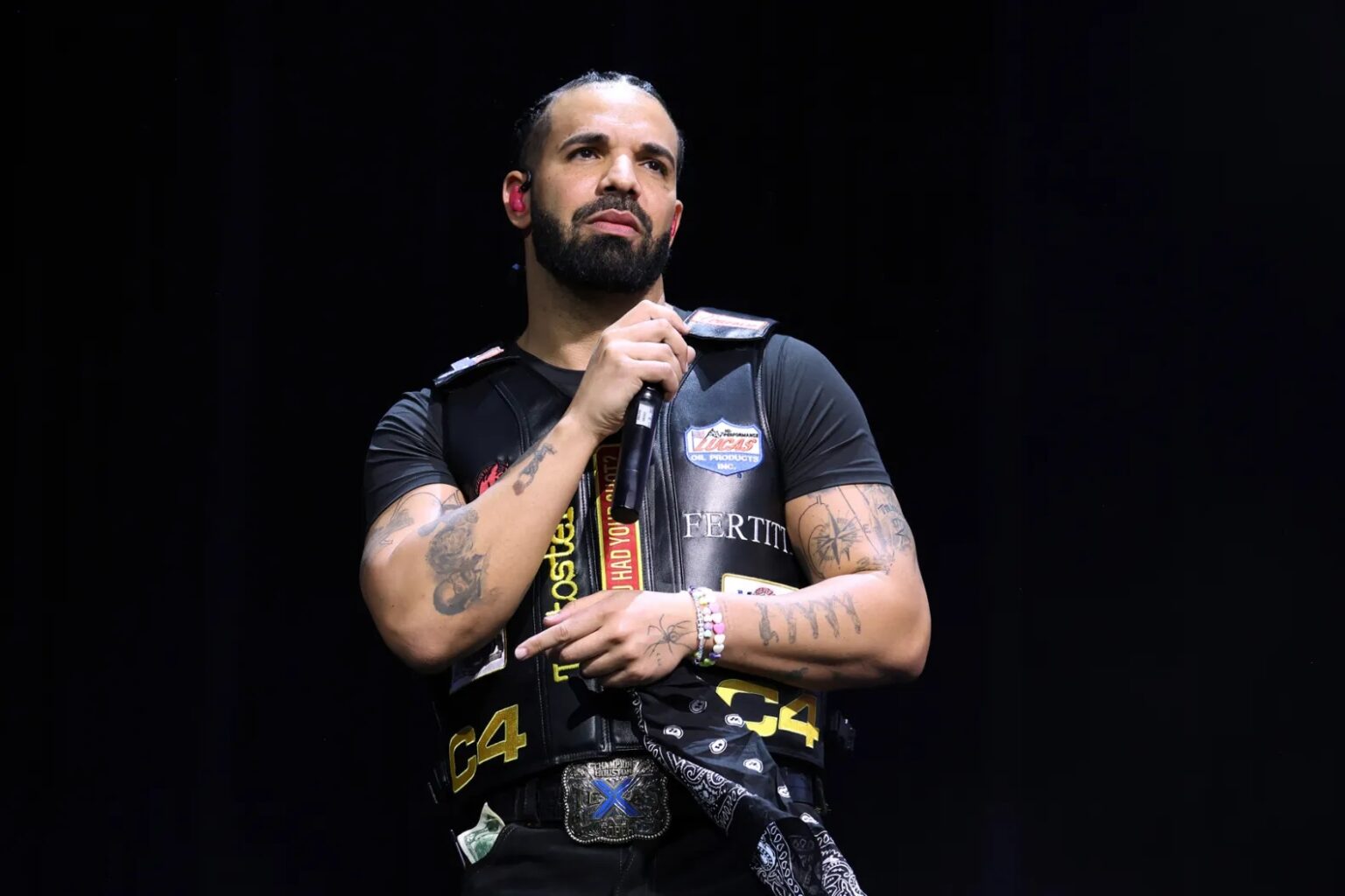 ¡Colapsó Spotify! Drake lanza tres álbumes sorpresa en una sola noche